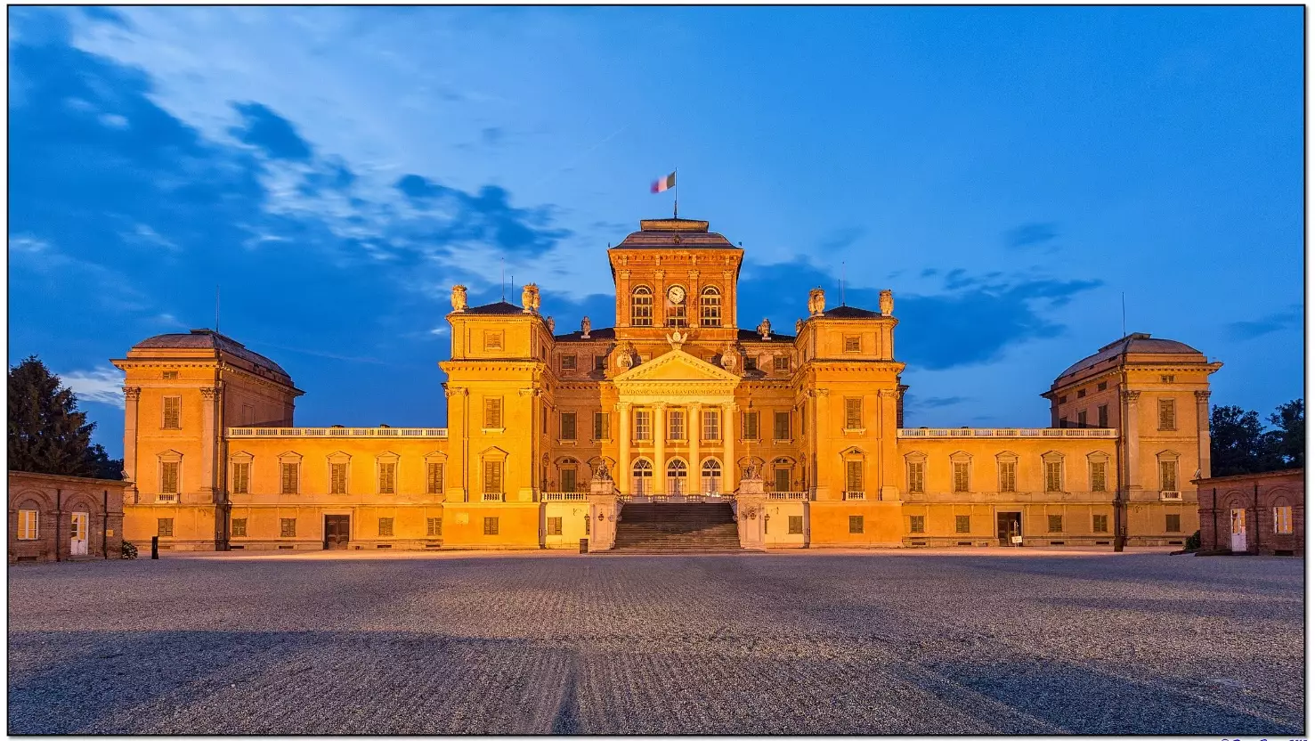 Note di luce. Anteprima della nuova illuminazione esterna del Castello ...